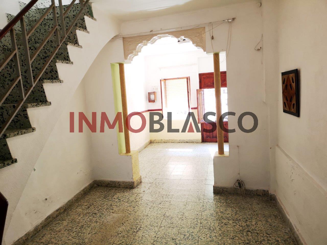 Amplia casa de 4 habitaciones en el Raval - Venta de Casa en Cullera